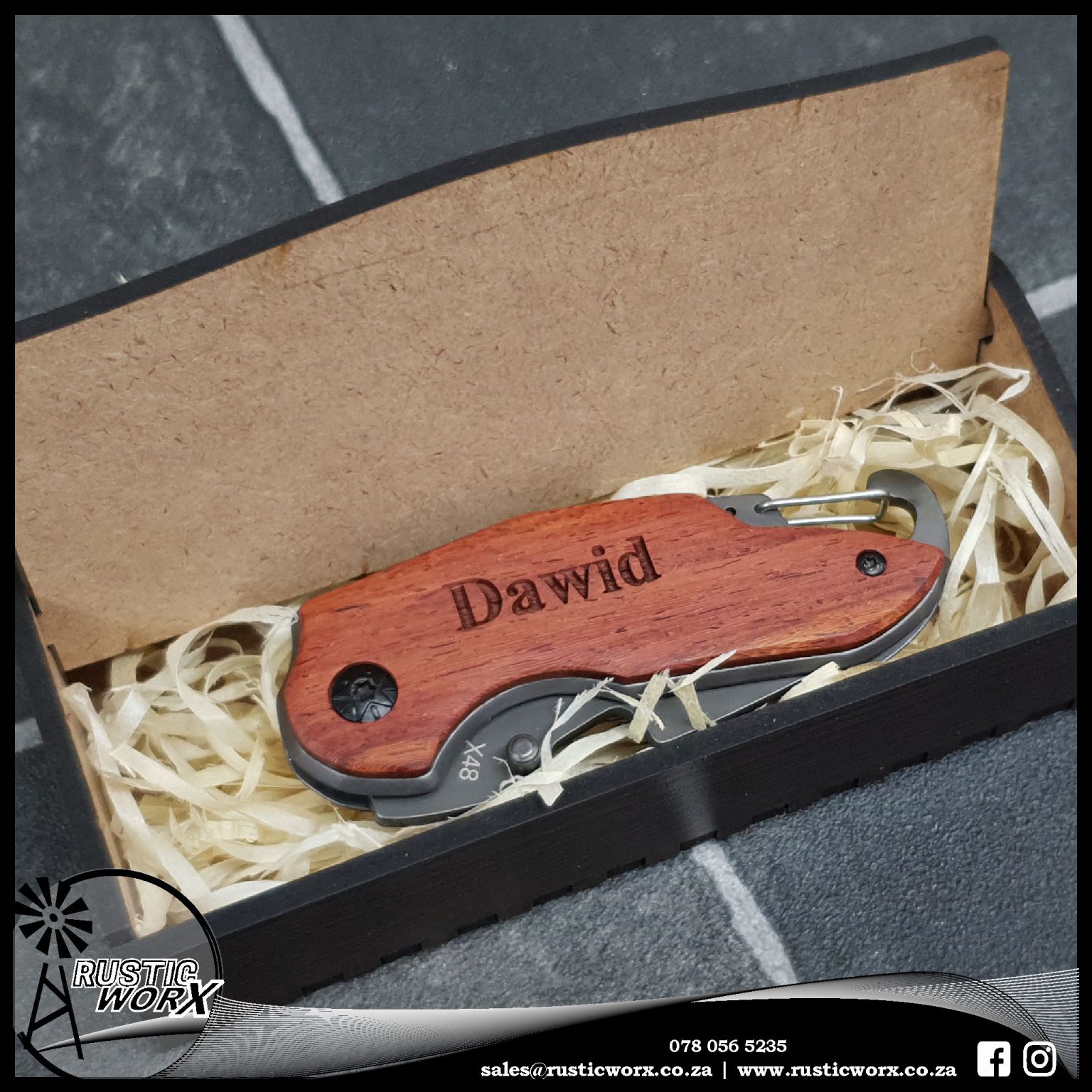 Engraved Pocket Knives - Rustic Worx